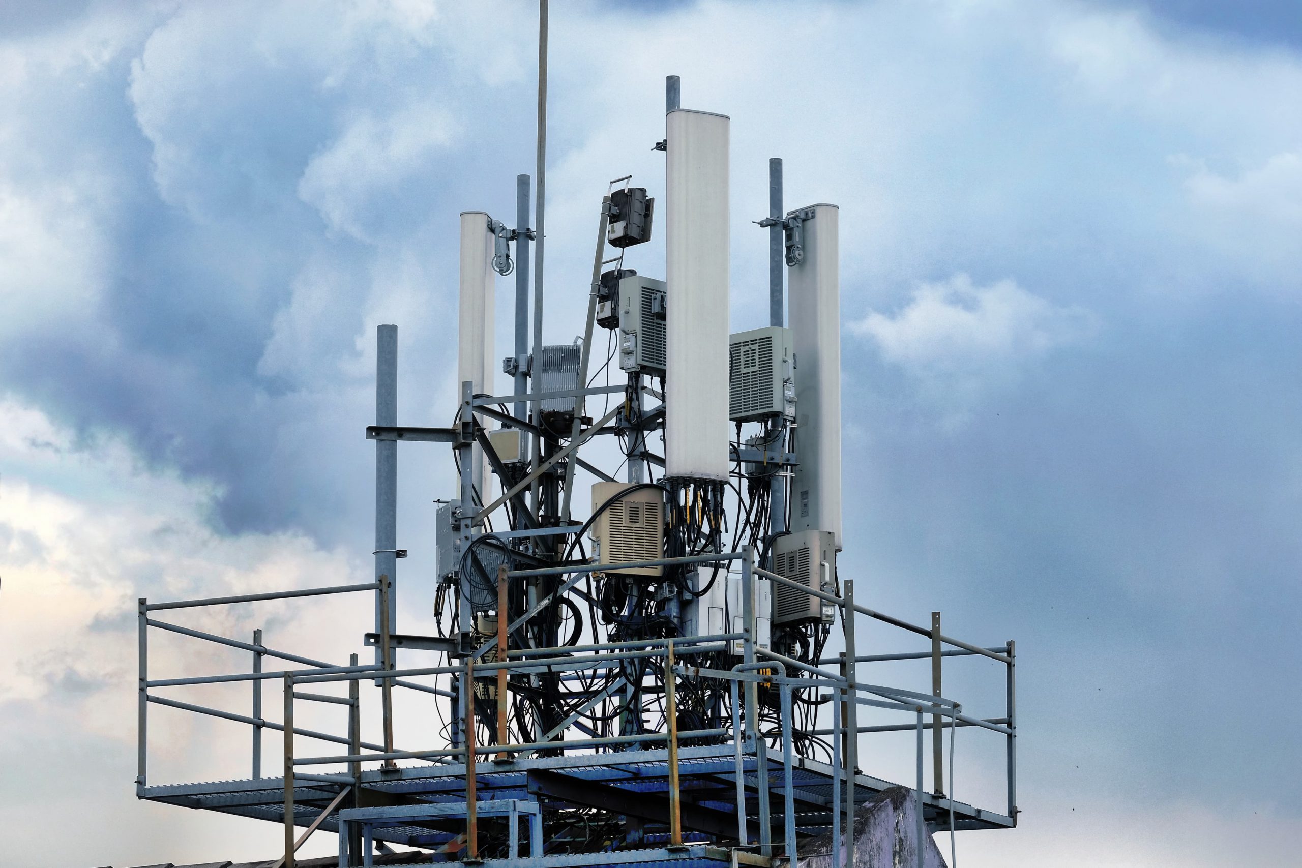 Symphony Towers Rooftop Cell Tower Lease Partnership With Wireless Real ...